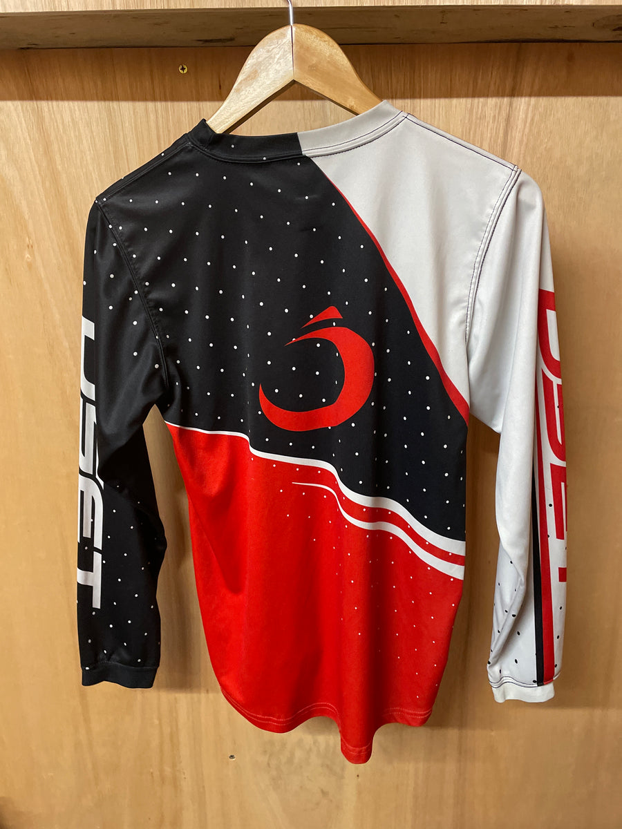 EX HIRE JERSEY Oset kids XL (037) – Inch Perfect Trials