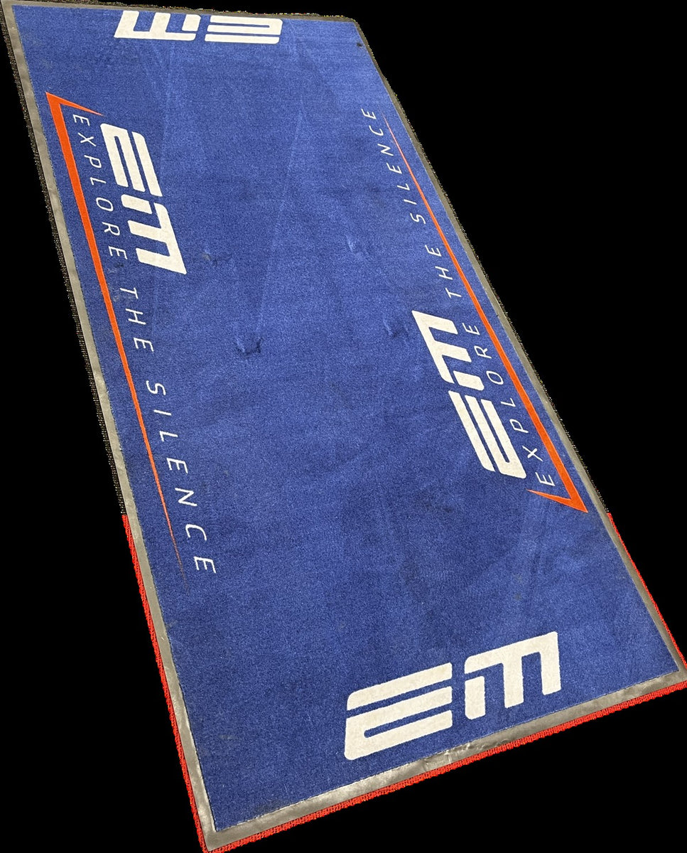 EM DISPLAY WORKSHOP MAT CARPET RUG – Inch Perfect Trials