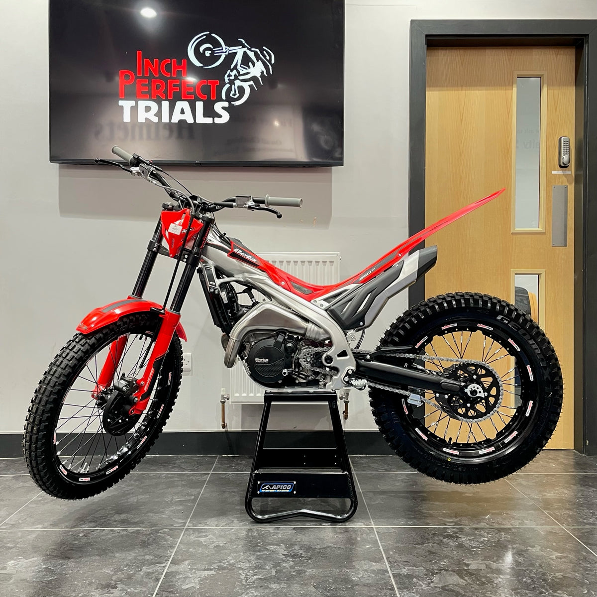 2026 BETA SINCRO 250 2T **IN STOCK** – Inch Perfect Trials